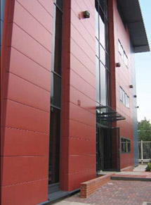 panouri-izolate-cu-spuma-pereti-fatade-Kingspan-600-900-1000-Optimo ...